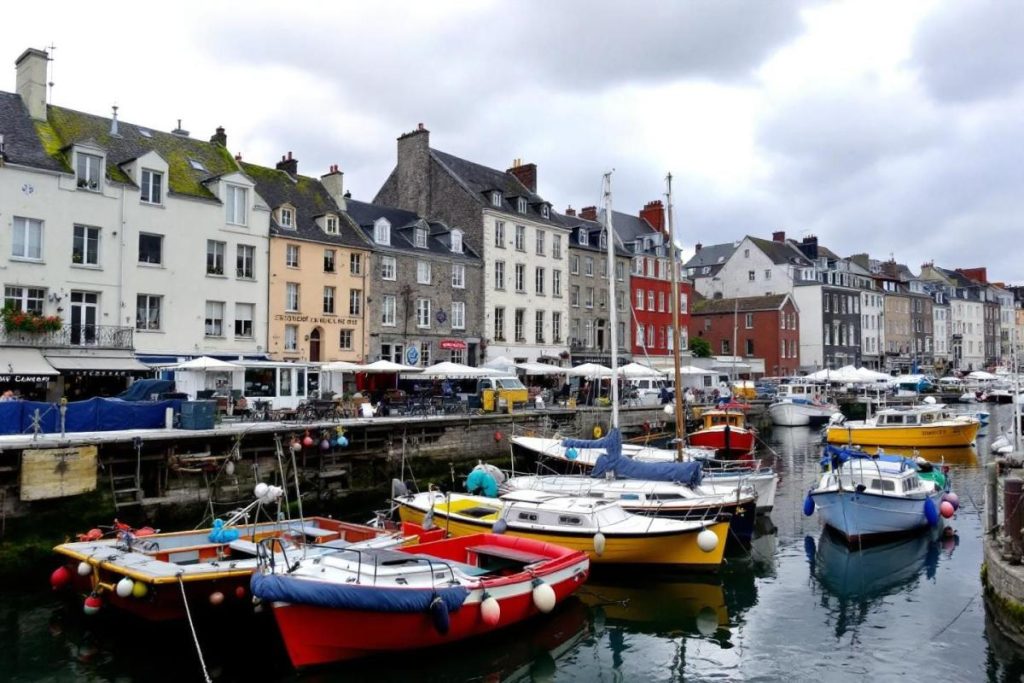 Moins chère que La Rochelle, plus authentique que Royan : la perle ...